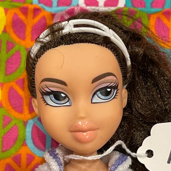 Bratz | Toys | Bratz Spa Day Dana Doll Lot 2a Doll 6 Light Pink Lips As ...